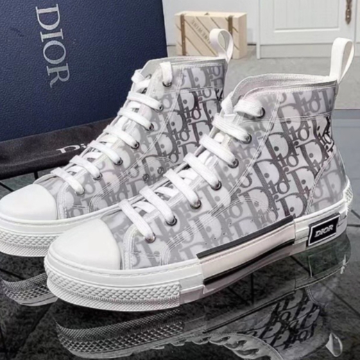 Fondo De Cristal Dior x Converse : Una Colaboración De Exclusividad ...