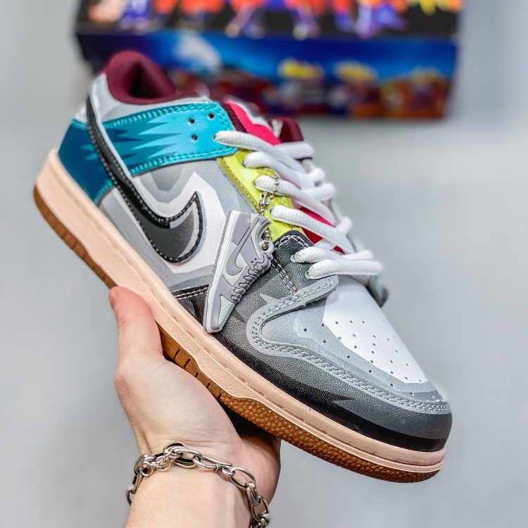 Nike SB Dunk low " Dragon Ball " Serie Protagonista " Vegeta " co Marca ...