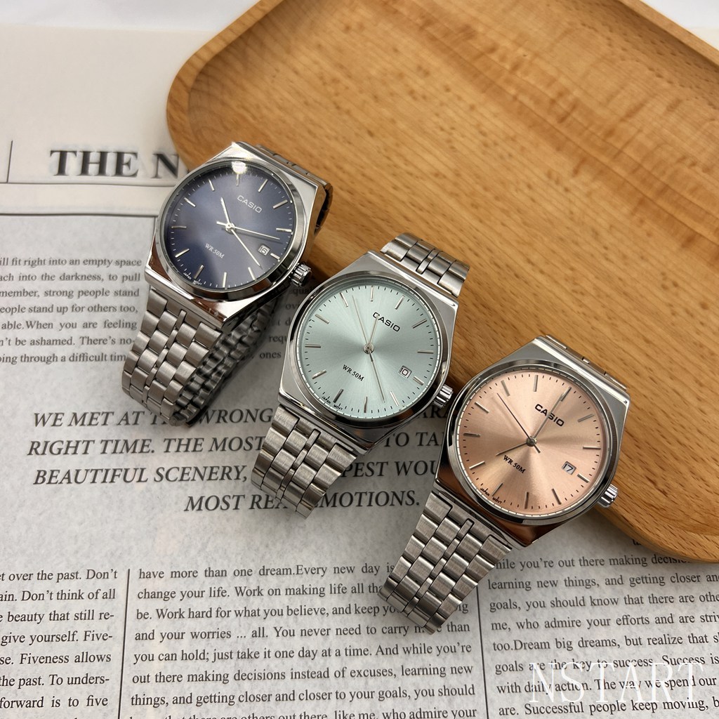 Casio Rosa retro Pequeño Reloj Redondo Con Manos Simples , Tira De ...