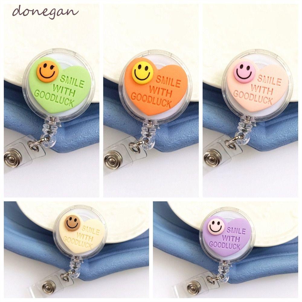 DONEGAN Retráctil Titular De La Insignia , En Forma De Corazón Tarjeta ...