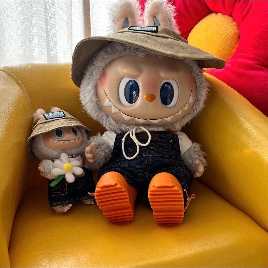 Hoy Labubu Muñeco De Peluche [Versión De La Patria] Popmart Labubu ...